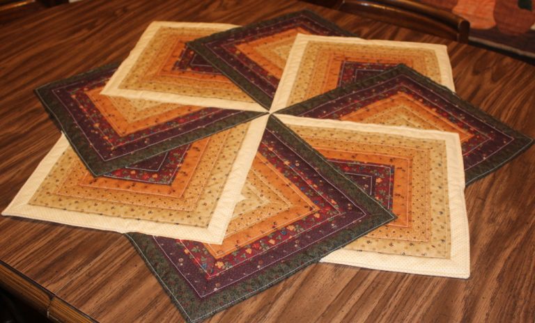 Swirling Stars Autumn Table Topper – Quilted Fall Decor
